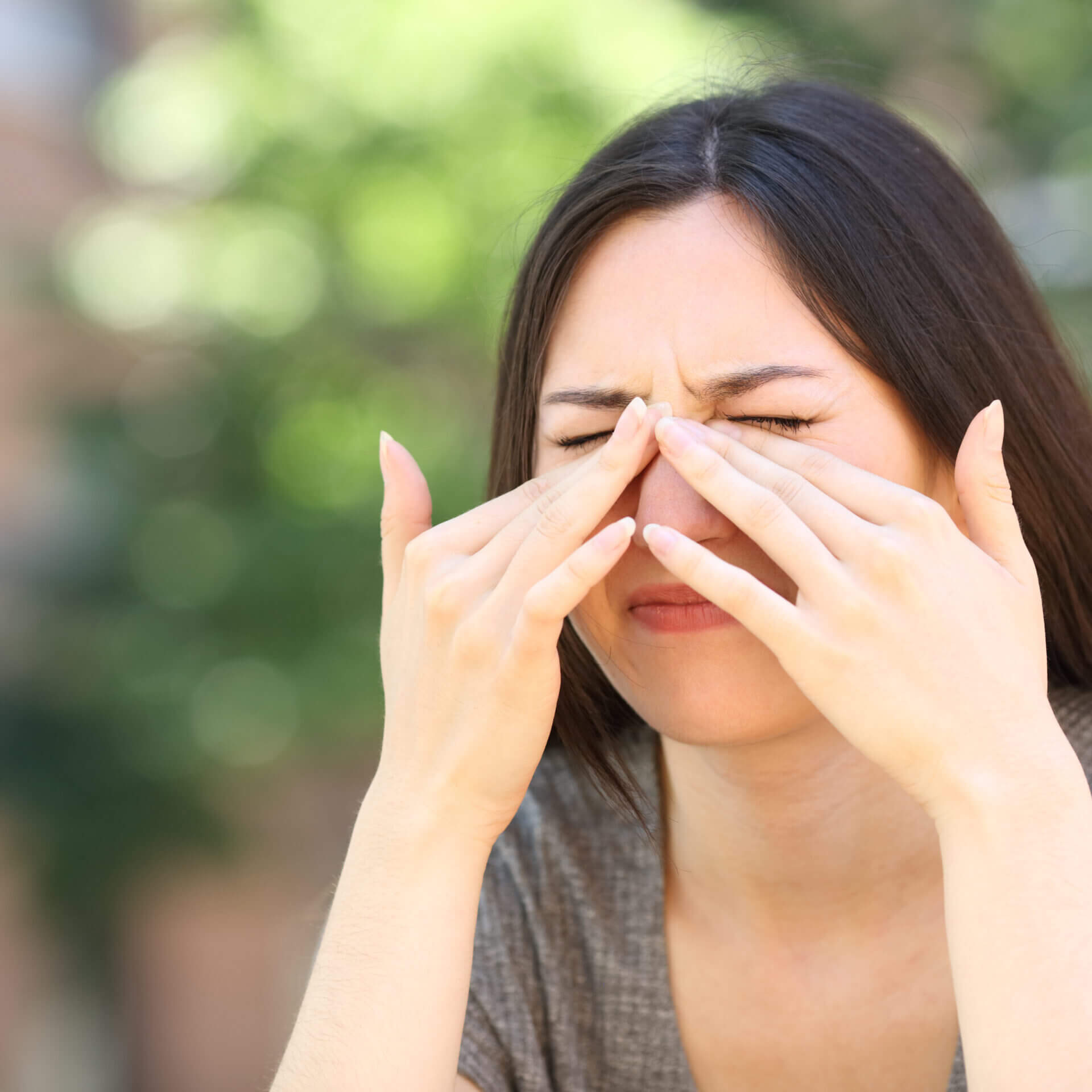 How to Handle Contact Lens Discomfort - Specialty Vision